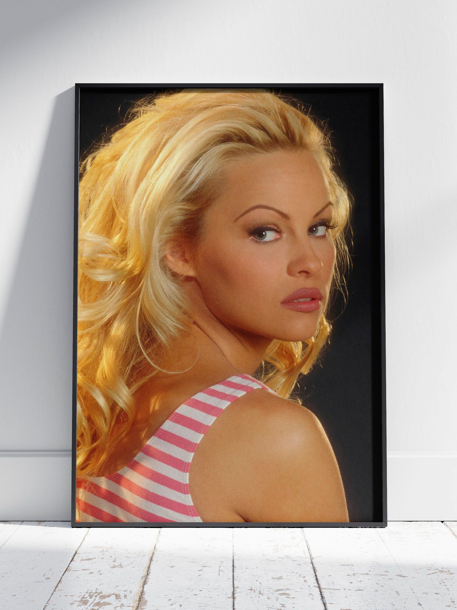 Плакат на стену для интерьера Памела Андерсон (Pamela Anderson 50) - Постер по актеру фильма, кино, сериала формата A4 (21x30 см)