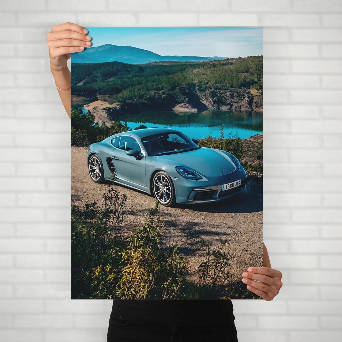 Плакат на стену для интерьера Культовые машины (Porsche Cayman 2) - Постер по легендарным и классическим ретро автомобилям формата А1 (60x84 см)