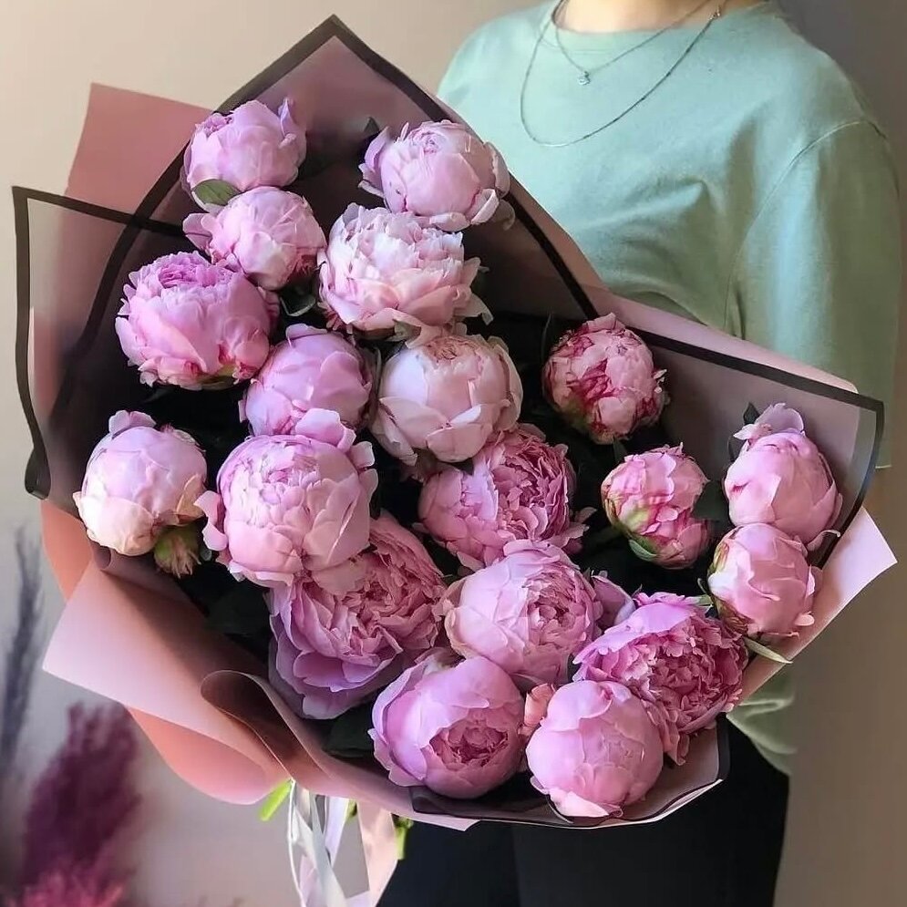 Букет из розовых пионов 19 шт, красивый букет цветов, шикарный, премиум цветы, премиум букет