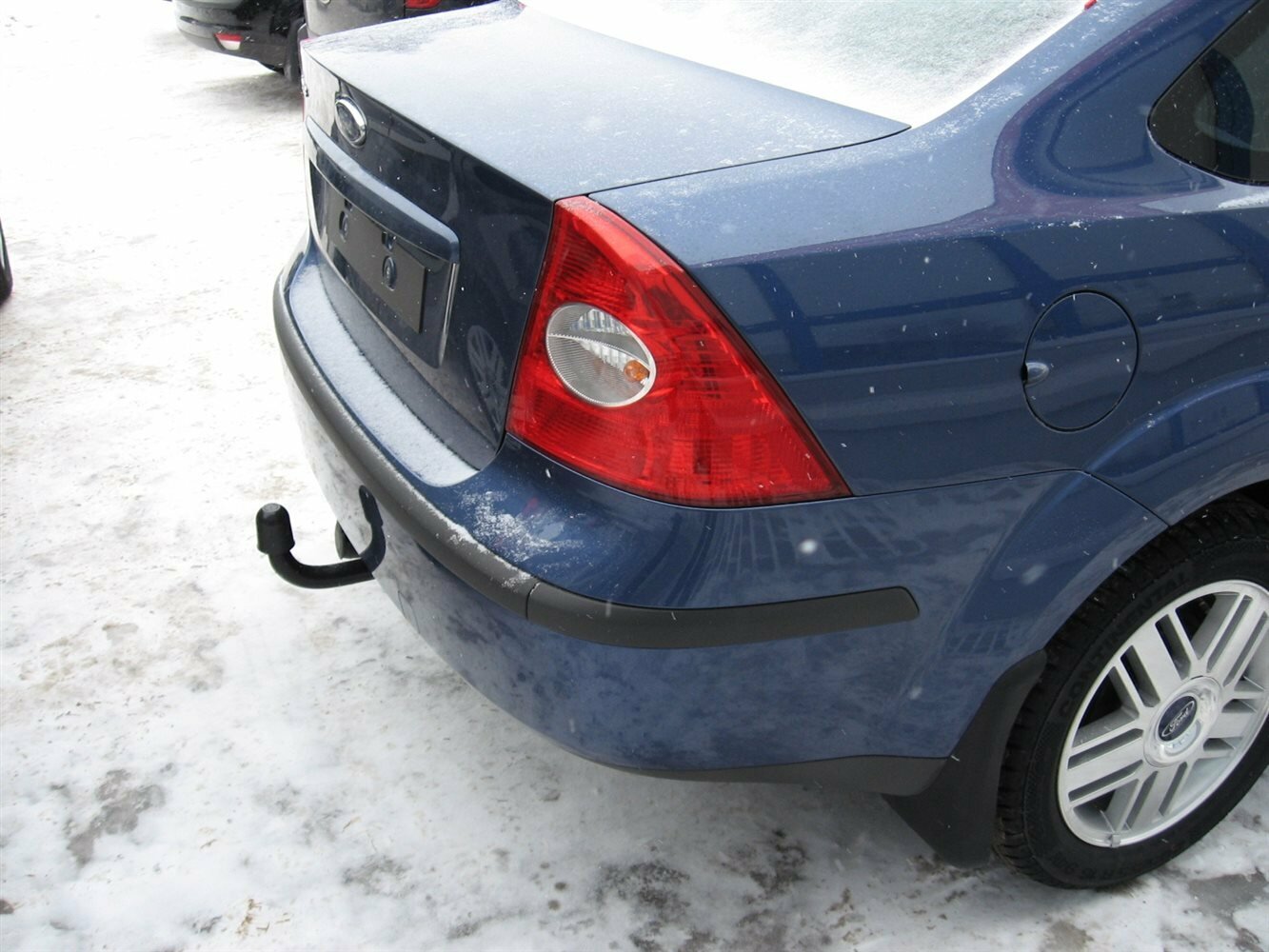 Фаркоп для Ford Focus II седан (2004-2011) (без электрики) (паспорт и сертификат) AvtoS. FD20