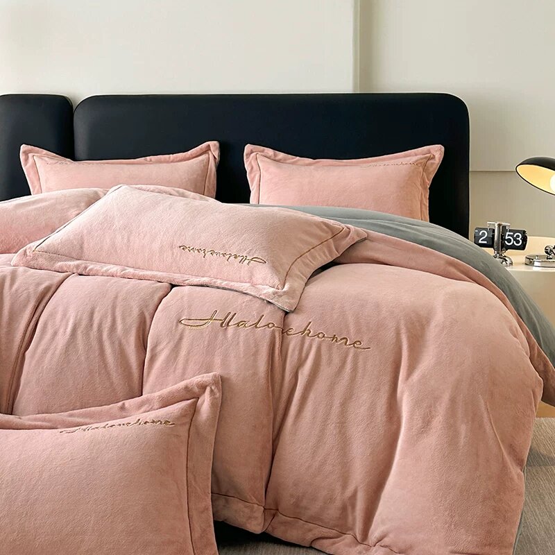 Комплект постельного белья Heilan Home из четырех предметов: двусторонний молочный велюр, утолщенный зимний коралловый