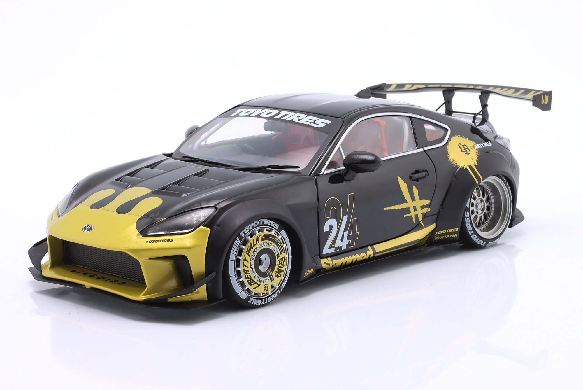 Модель коллекционная SOLIDO Toyota GR86 lbwk body kit 2024 black / тойота GR86 лбвк бодй набор черный