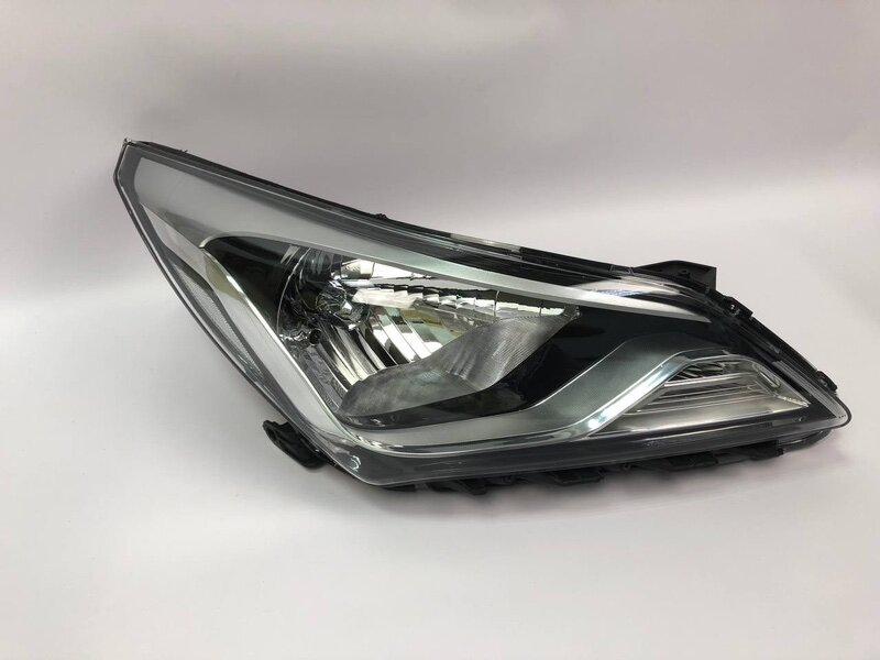 Фара Hyundai Solaris 2014-2017 (1.6 G4FC) Б/У с пробегом