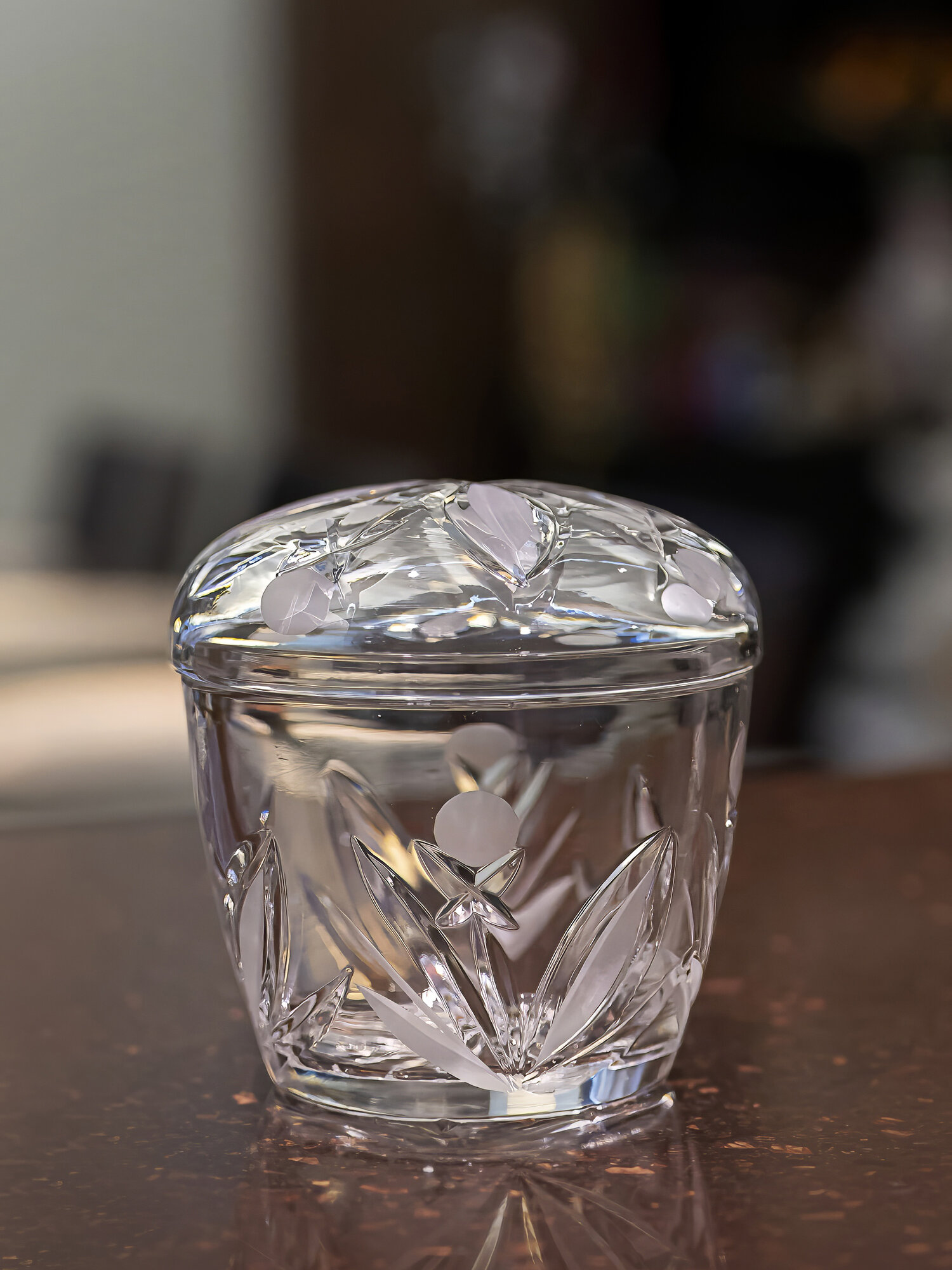 Хрустальная ваза с крышкой для мёда варенья 200 мл, высота 8,5 см диаметр 7 см, Неман 9000/84, 6647