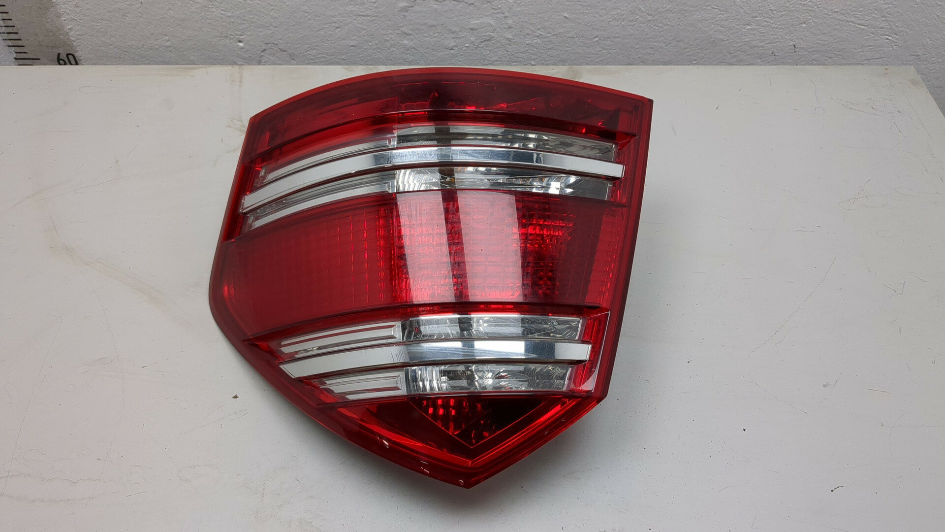 Фонарь (задний) правый Mercedes GL X164 Б/У