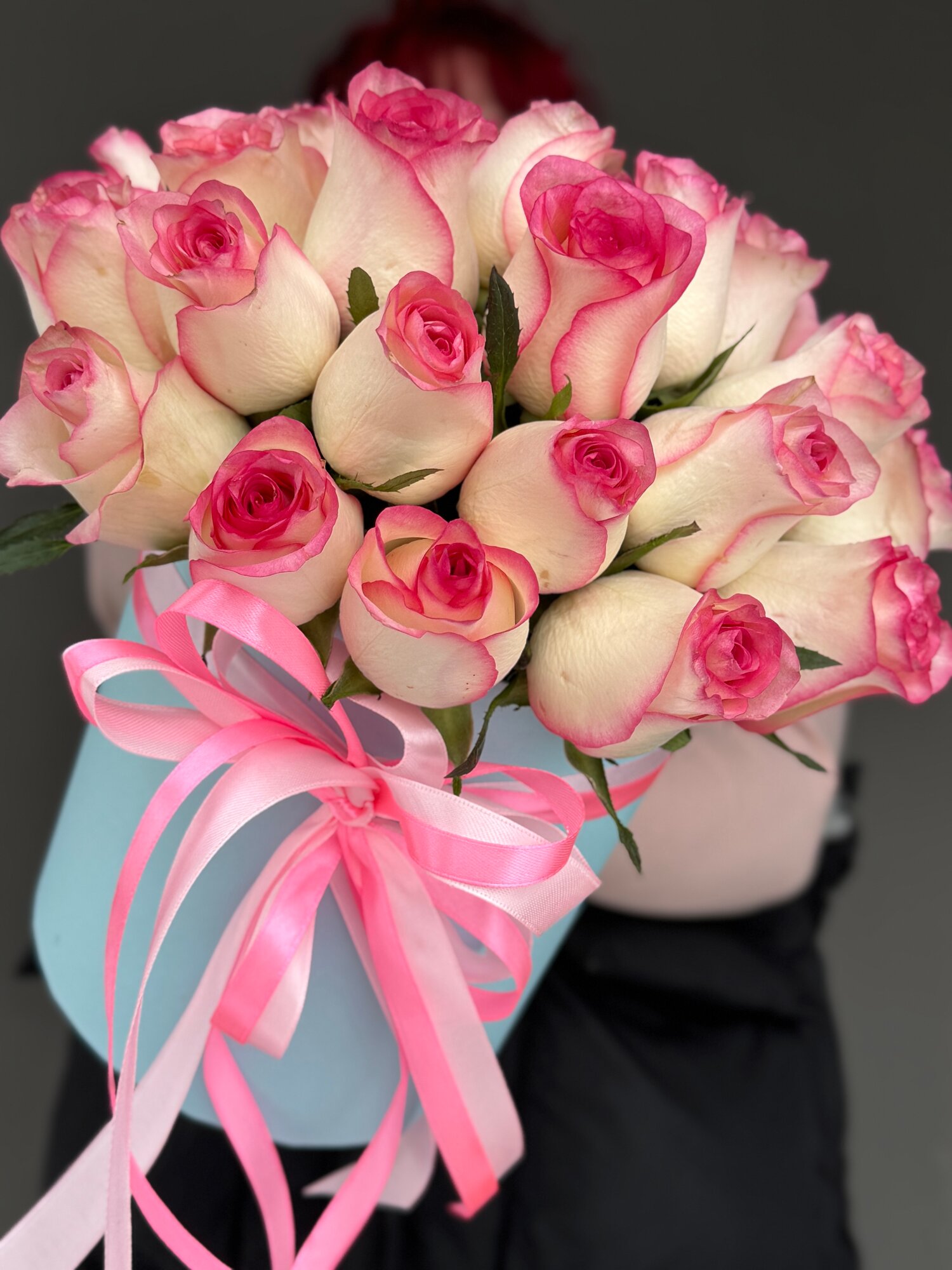 Розы Кения Сортовые 25шт Джумилия в коробочке цветной лм арт. 13885 - Простороза. ру