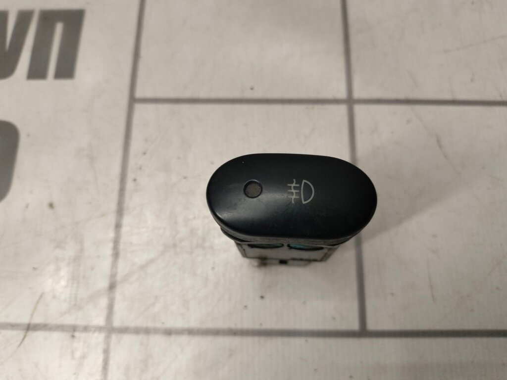 Кнопка противотуманки Daewoo Nexia 95-16