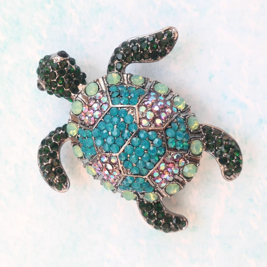 Брошь, стразы