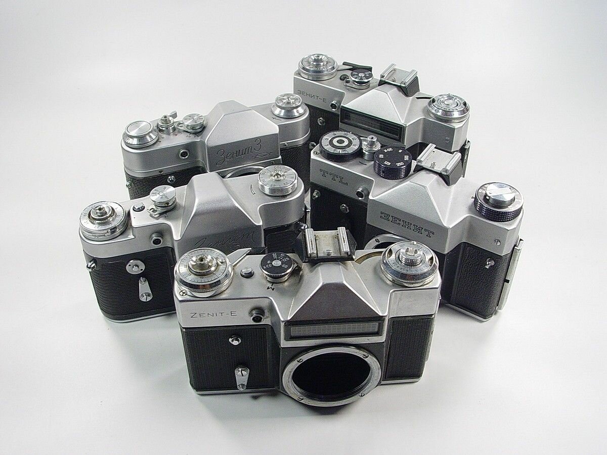 Пять неисправных фотоаппаратов Зенит. СССР, 1964-79 г. Металл и пластик. Лот 2