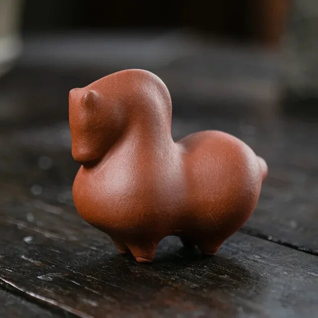 Чайник из фиолетовой глины, мультяшная лошадка, пожелания успехов, скульптура животного, украшение, китайский домашний чайный сервиз, декоративные аксессуары, изделия ручной работы.