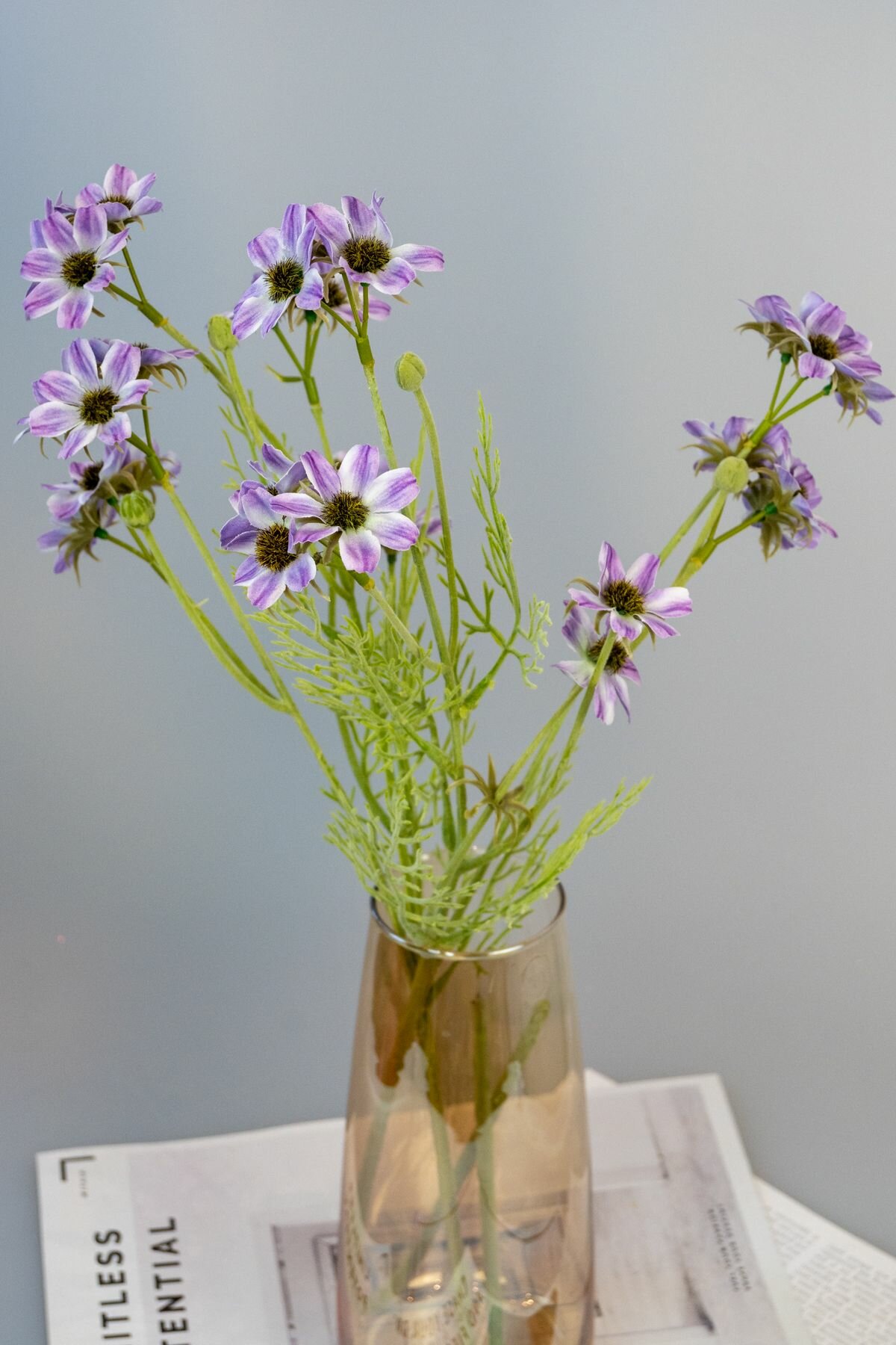 Искусственные цветы для декора интерьера премиум Букет мелкой сиреневой космеи ромашки 2 ветки