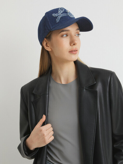 Кепка для женщин