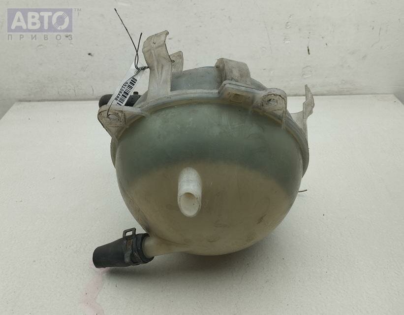 Бачок расширительный Volkswagen Caddy (2004-2010)