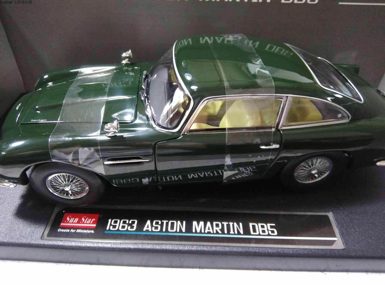 Sunstar Модель автомобиля из литого сплава в масштабе 1:18 Aston Martin DB5 № 1005