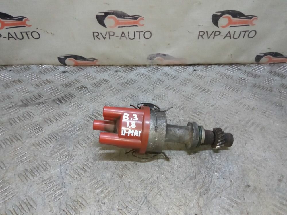 Распределитель зажигания VW Passat B3 1.8 (58459)