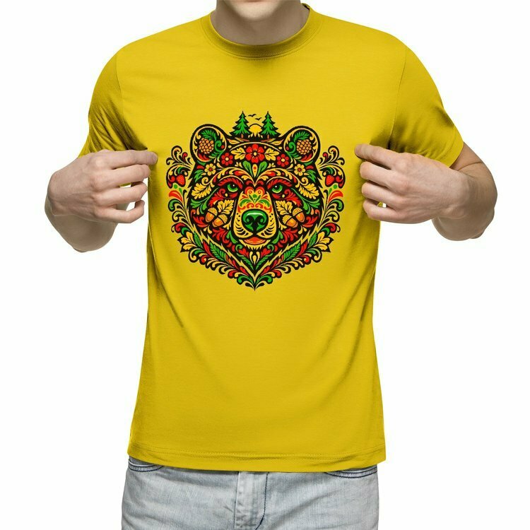 Мужская футболка «Хохлома: Медведь дух леса в русском узоре» (желтый, S)
