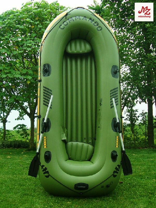 Надувная лодка из ПВХ, используемая для рыбалки и катания на лодках