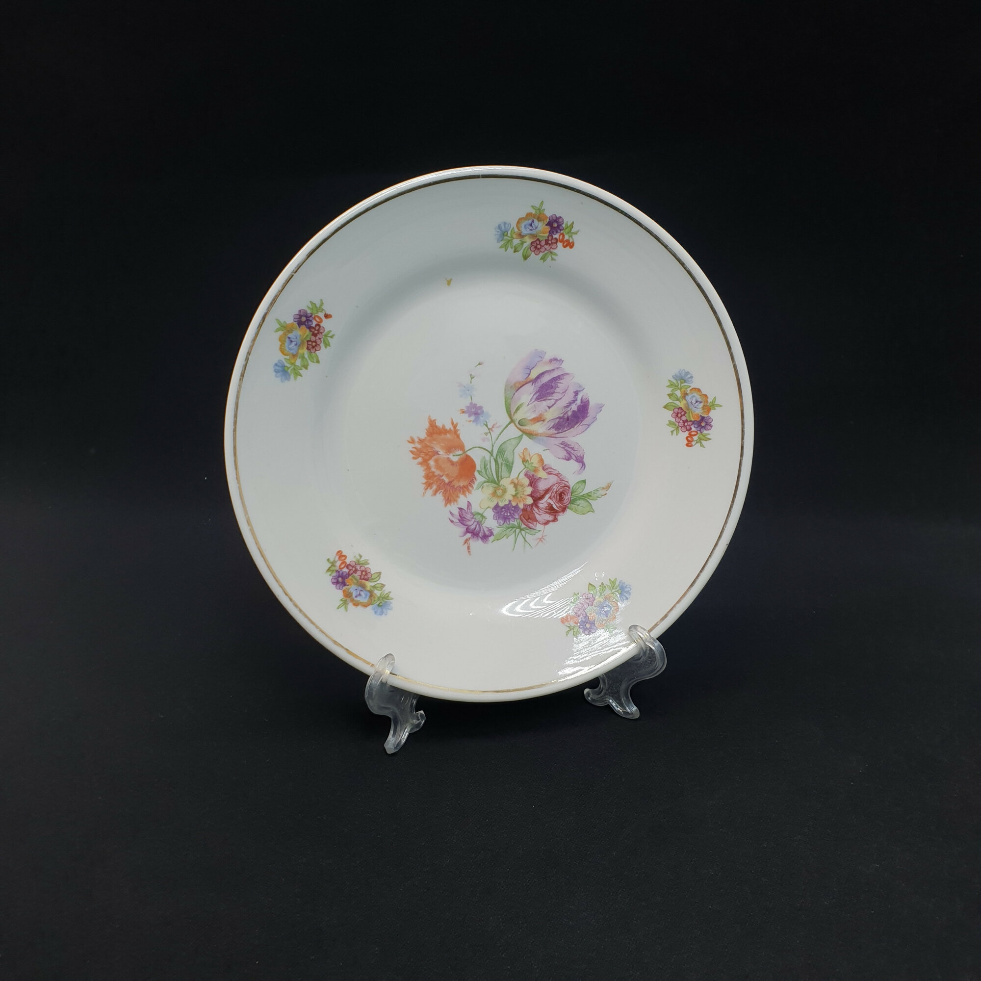 Винтажная десертная тарелка Красный фарфорист, фарфор 17 см, СССР