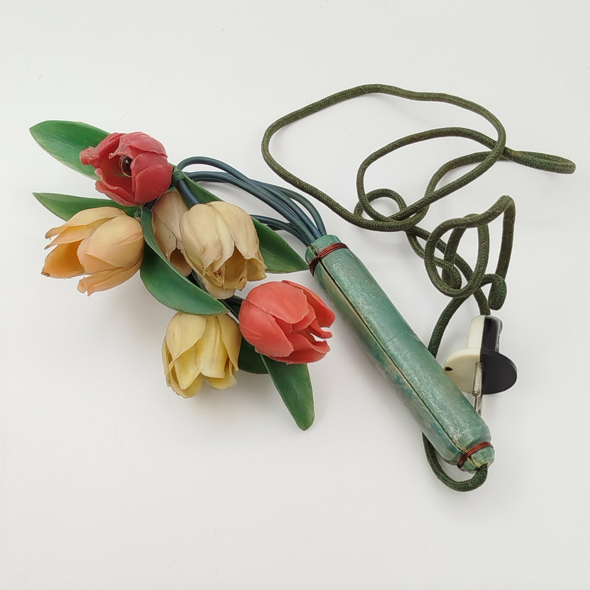 Светильник "Тюльпаны", пластик, СССР, 1970-1990 гг.