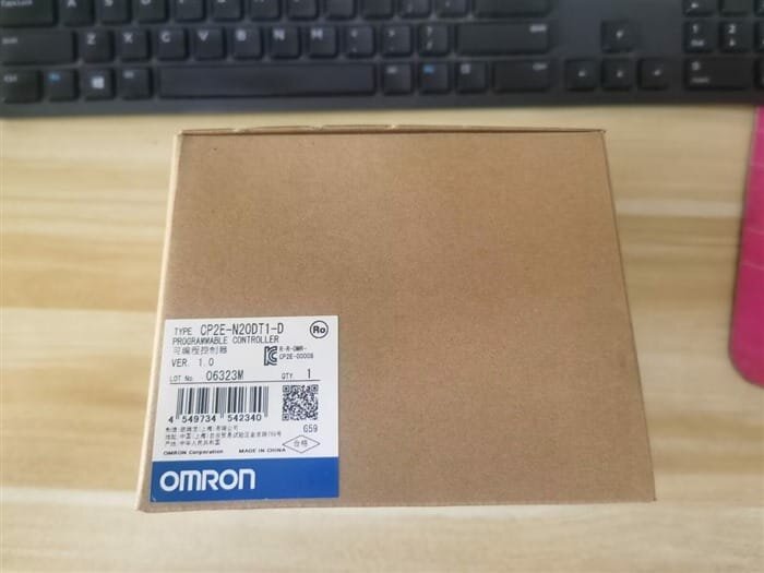 Модуль OMRON CP2E-N20DT1-D — фото 1