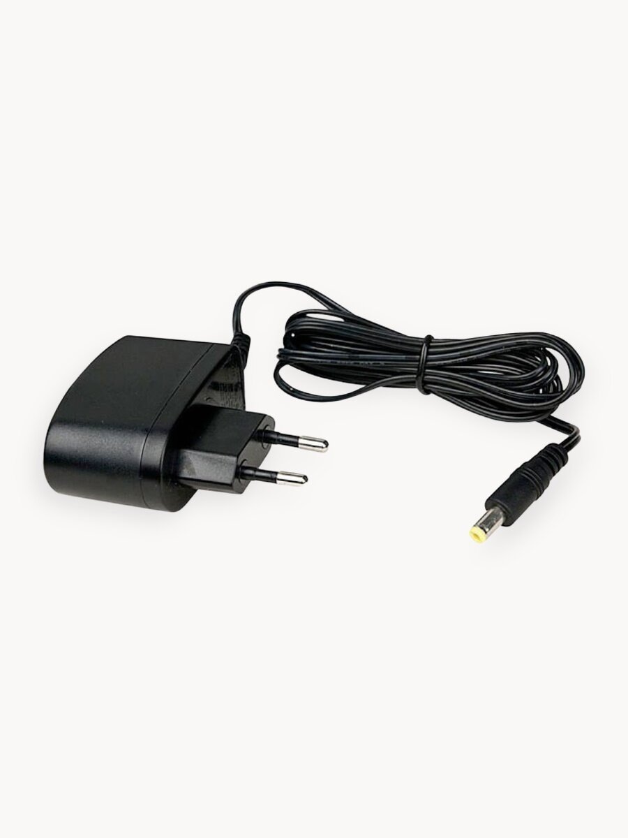 Блок питания 12V для камер видеонаблюдения, 2A универсальный, штекер DC 5.5*2.1 зарядка, зарядное устройство, адаптер