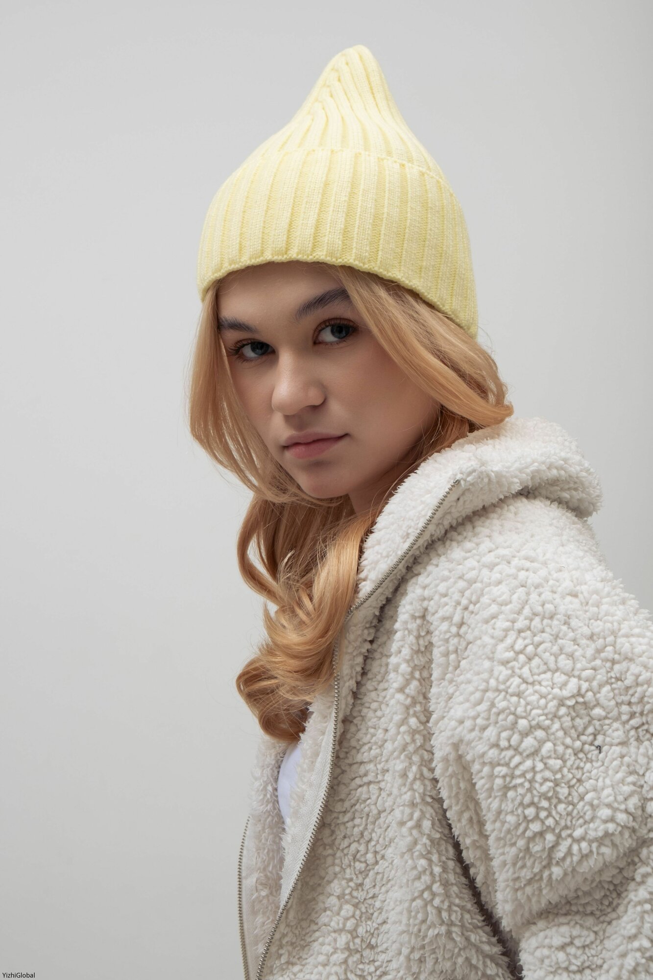 Шапка-бини Весна-лето 2026 для женщин