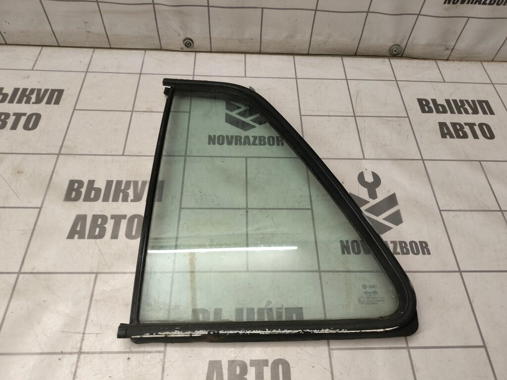 Стекло кузовное глухое левое VW Golf 2 Jetta 2 83-92