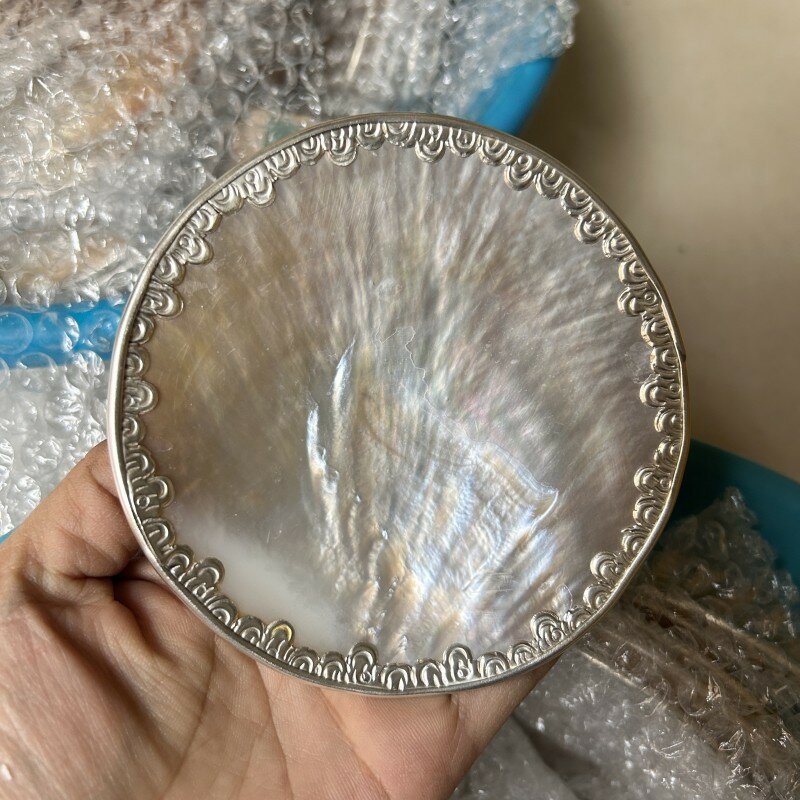 Раковина, морское гребешок, раковина, изделия из морских гребешков, тарелка ручной работы с инкрустацией из желтого морского гребешка, блюдо для икры, тарелка для соусов в ресторане.