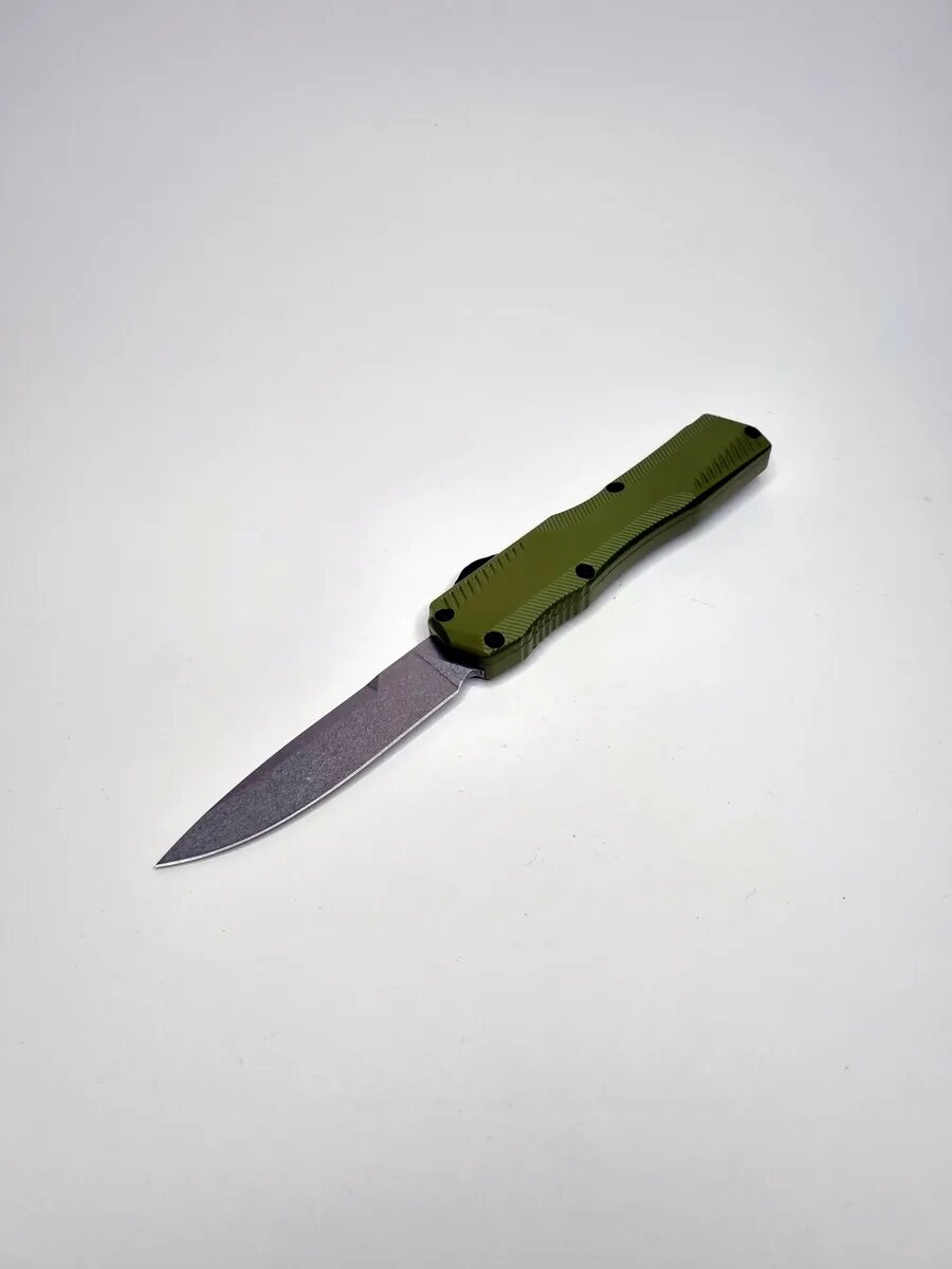 Фронтально-выкидной складной нож из стали CPM154