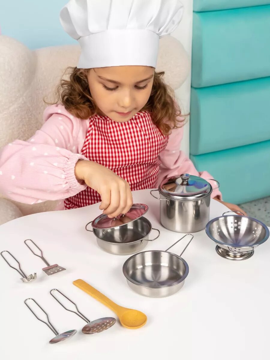 Набор детской металлической посудки «Супер Шеф», с фартуком и колпаком, в корзинке, микс