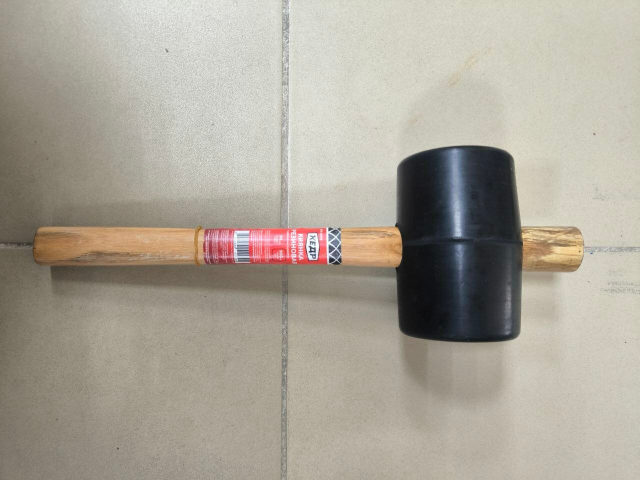 Киянка резиновая 90мм 900г деревянная ручка "кедр" 075-9090