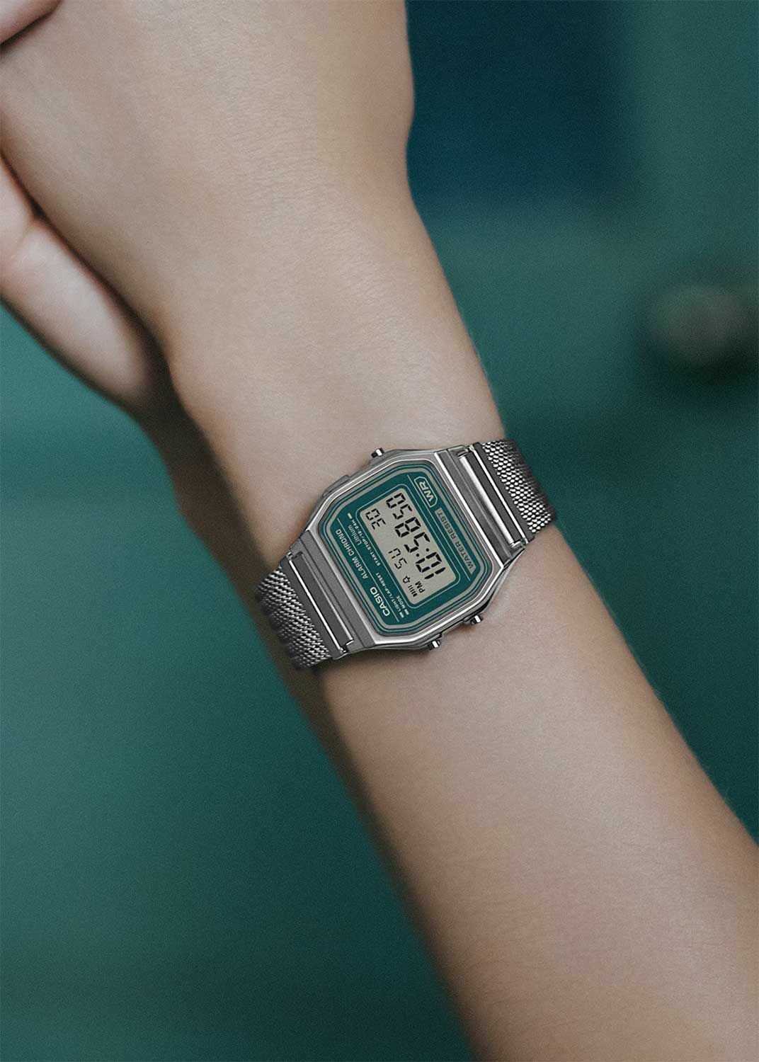 Наручные часы CASIO, серебряный, зеленый — фото 1