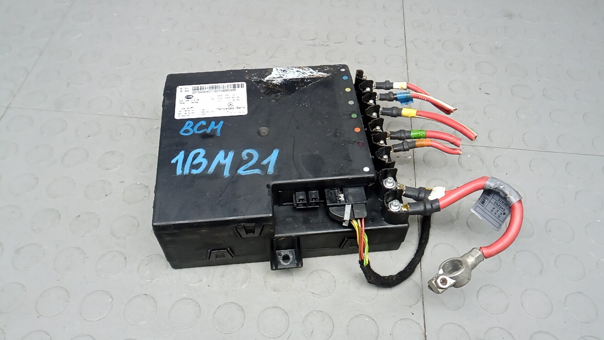 Блок бортовой сети (блок управления BCM) MERCEDES BENZ S-CLASS W221, Номер a2215400401