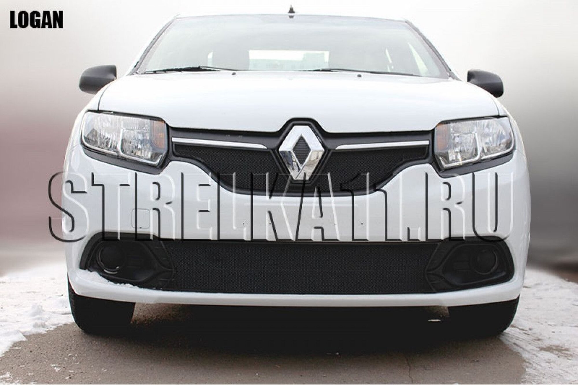 Защитная сетка радиатора с окантовкой и защелками для Renault Logan 2014-2018 (Access, Comfort), 2шт