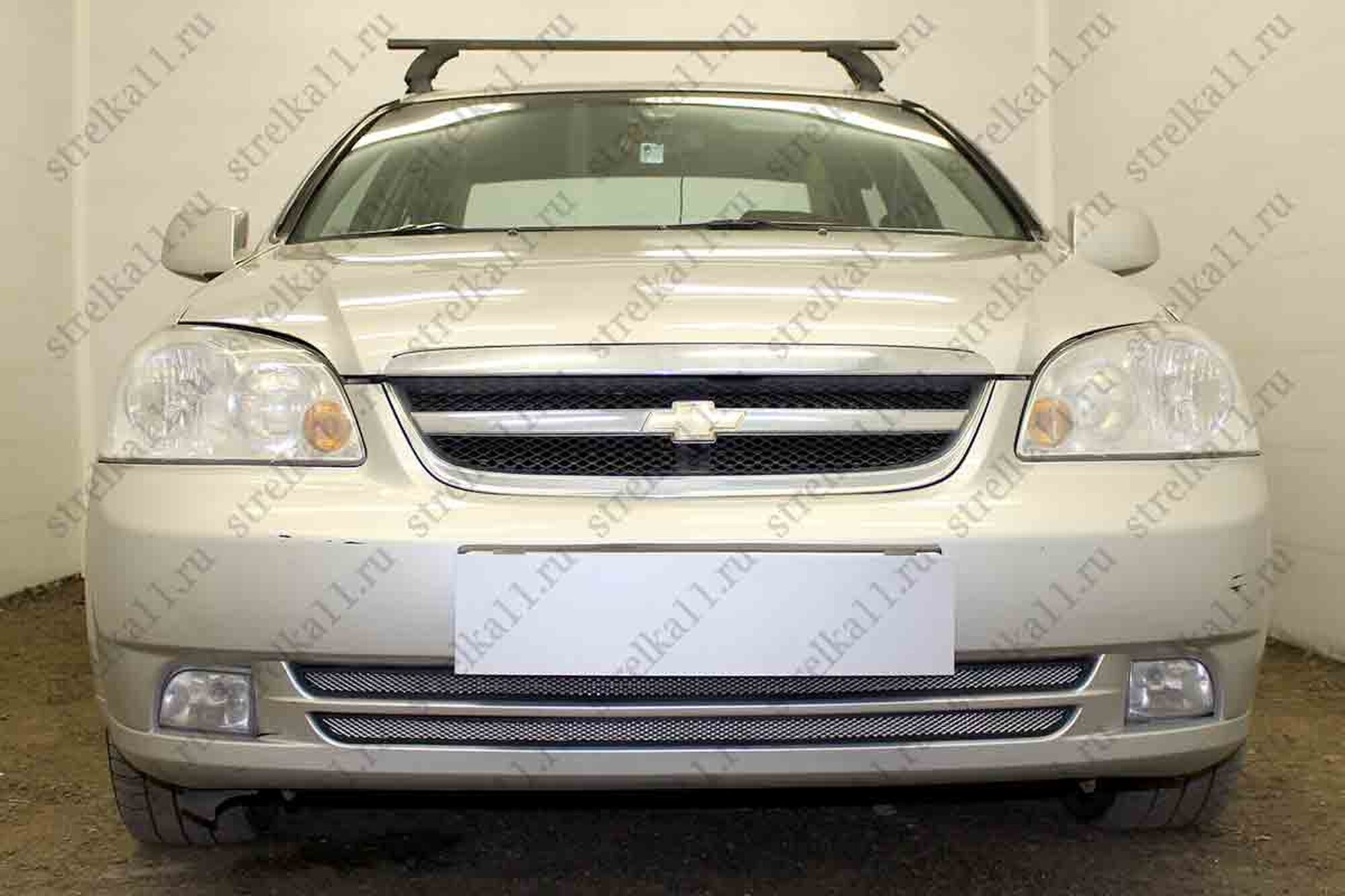 Защитная сетка радиатора с окантовкой и защелками для Chevrolet Lacetti (Седан / Универсал) 2004-2013 (I), 2шт, хром