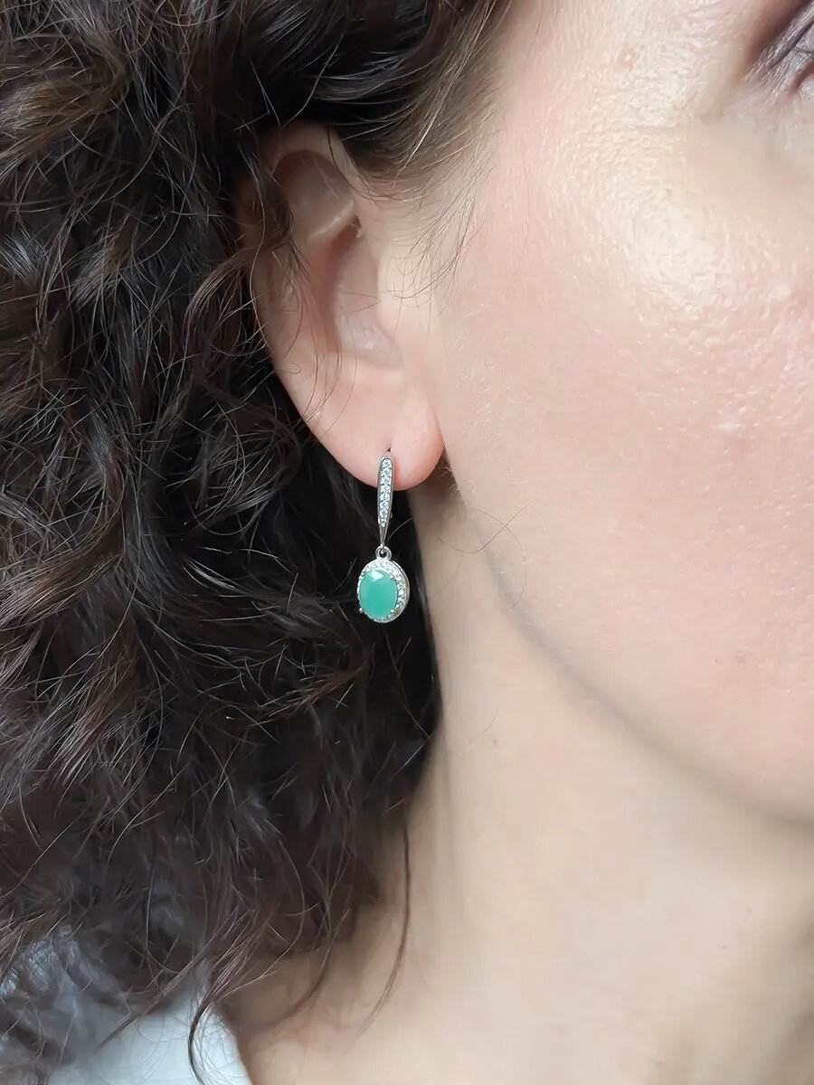 Серьги с подвесками, серебро, 925 проба, золочение, родирование, фианит, изумруд