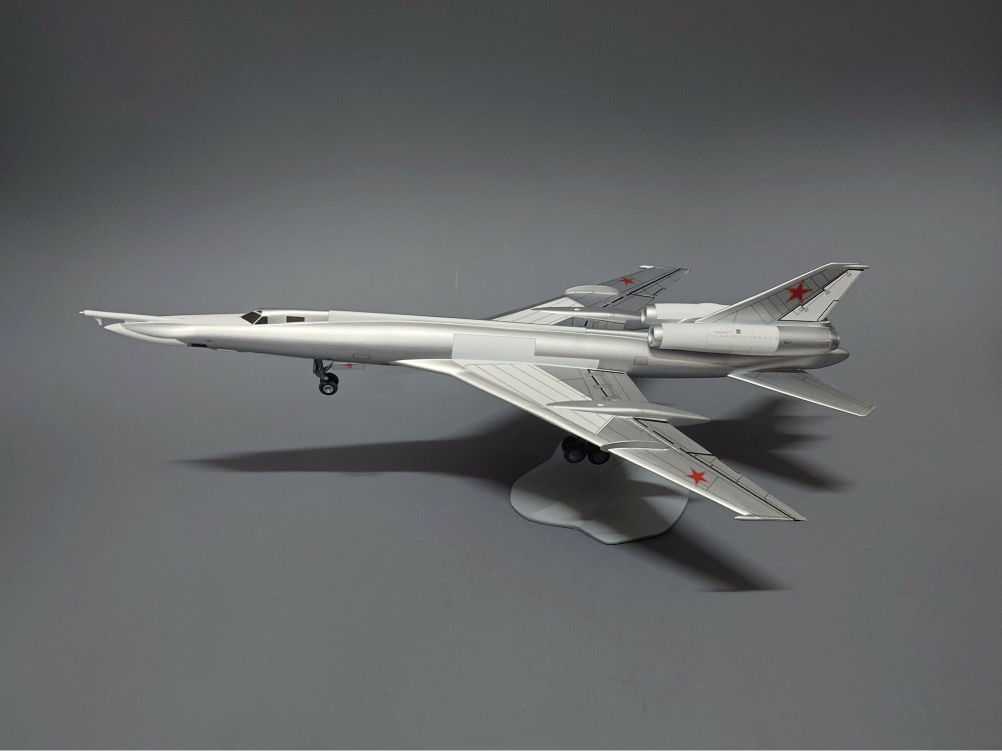 Самолет ТУ-22КД (С шасси) [Готовая модель] (1:100)
