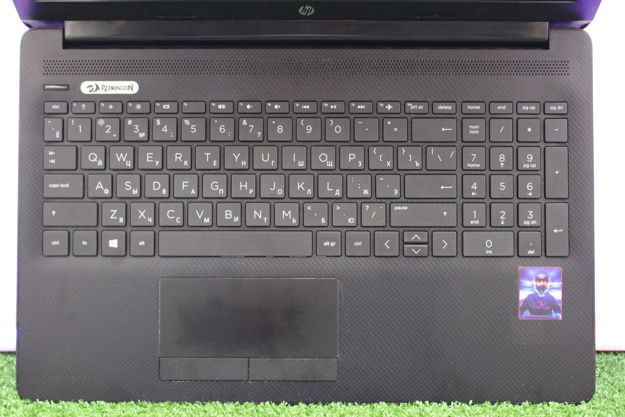 Ноутбук HP 15-db1073ur — фото 1