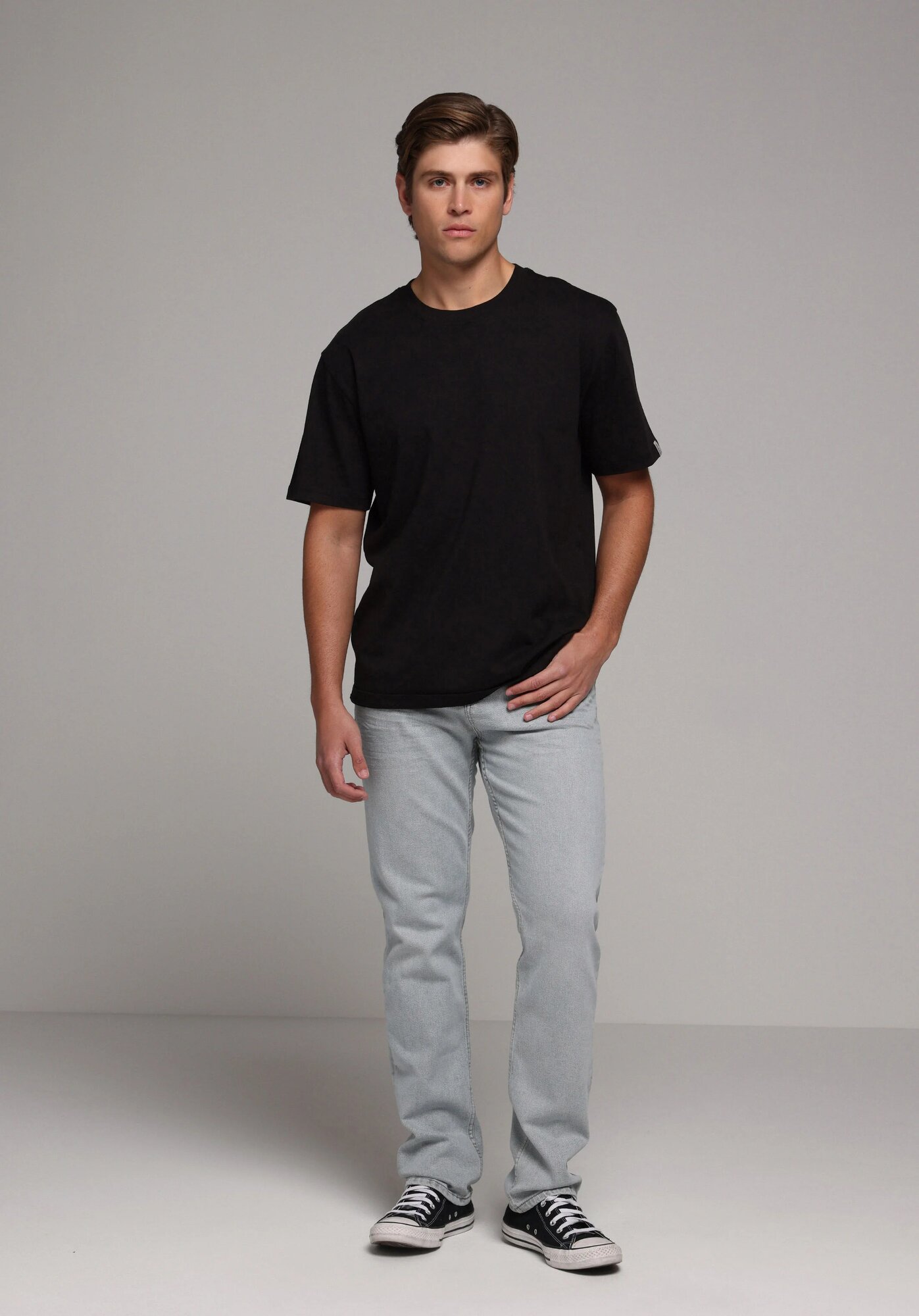 Джинсы 044 KARL Straight Fit 
