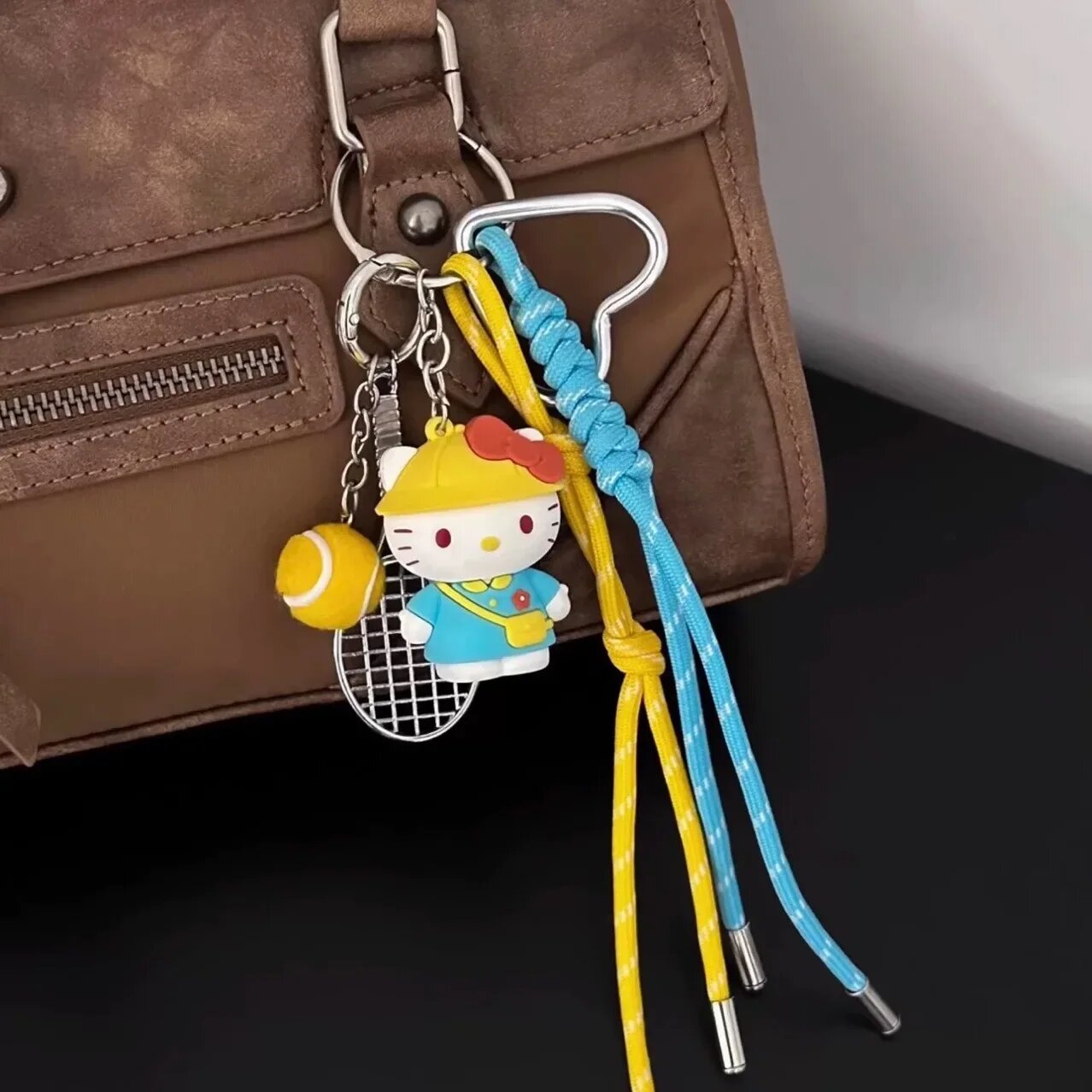 Брелок-зеркало Sanrio Hello Kitty в стиле Y2K для сумочки, украшение для сумки в форме сердца, ювелирный аксессуар, подарок для девочки.