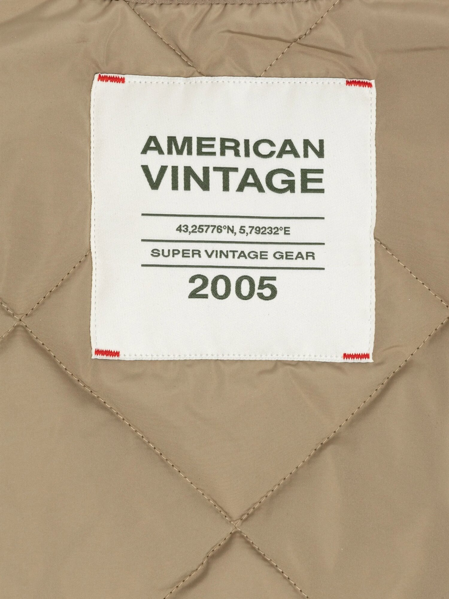 Куртка American Vintage Quilted logo-patch jacket, размер 13 лет, бежевый цветы мелкие — фото 1