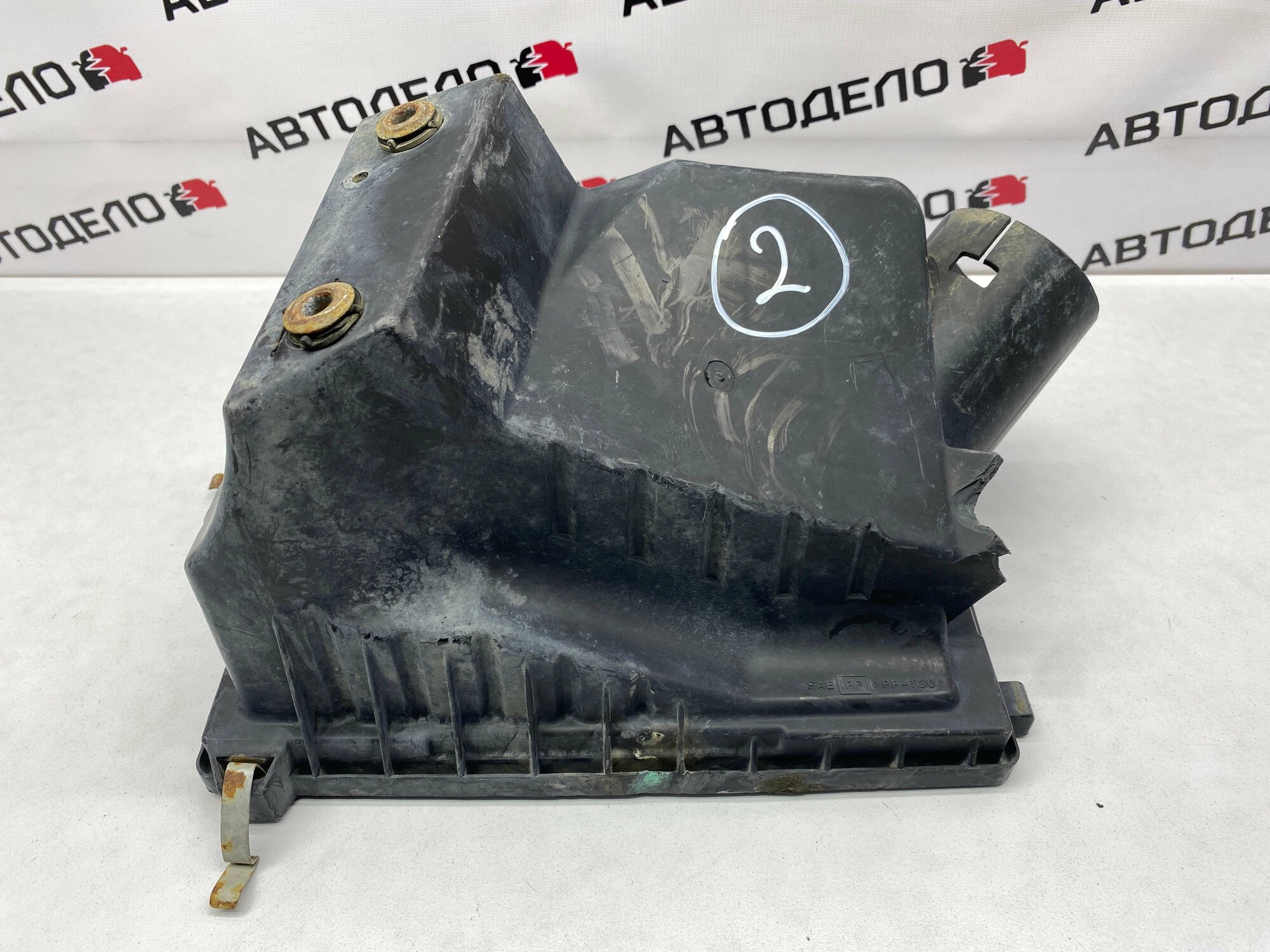 Корпус воздушного фильтра Nissan AD Y11 1999 г