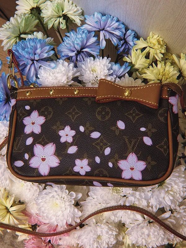 Louis Vuitton Косметичка