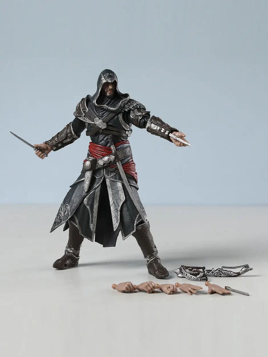 Подвижная Фигурка Ассасин крид Эцио Аудиторе с арбалетом Assassins Creed Ezio Auditore 18 см