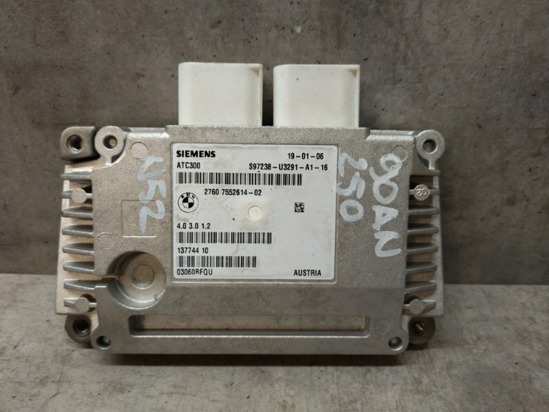 Блок управления BMW 3 E90 n52 27607552614