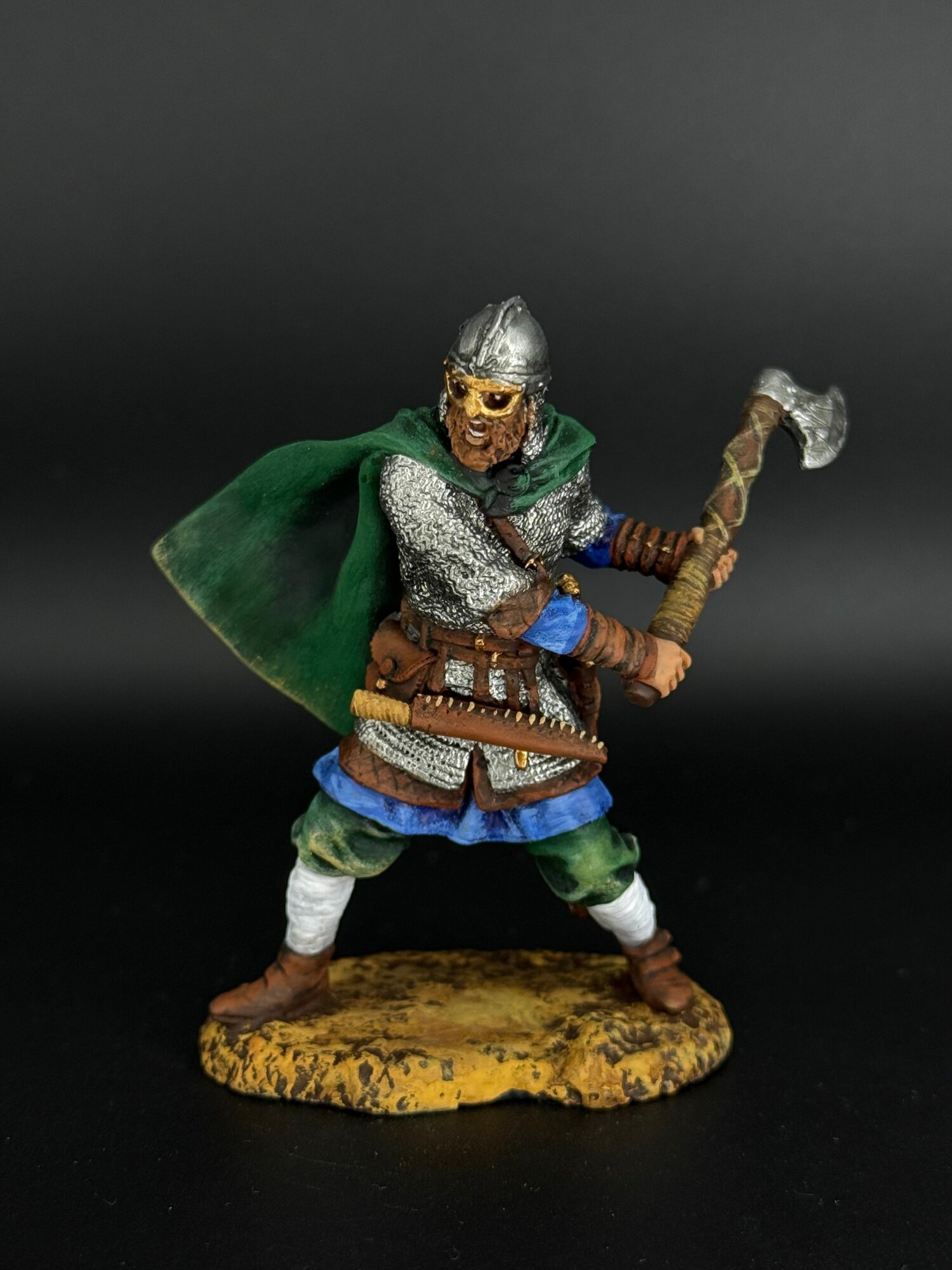 Коллекционный оловянный солдатик фигурка Викинг 10-12 в. в. 75 мм масштаб 1:24 ручная роспись