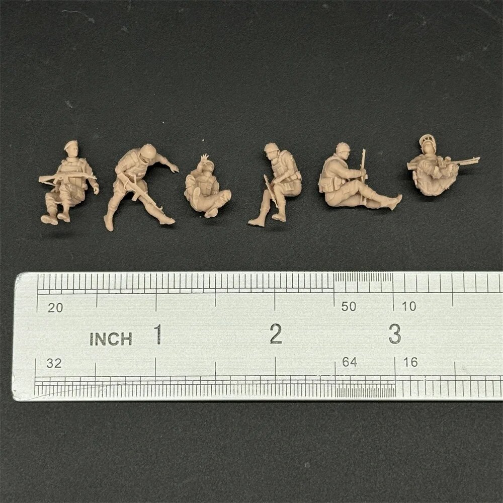 Миниатюрные фигурки русских солдат БМД-2 Rider 1/72 6 шт