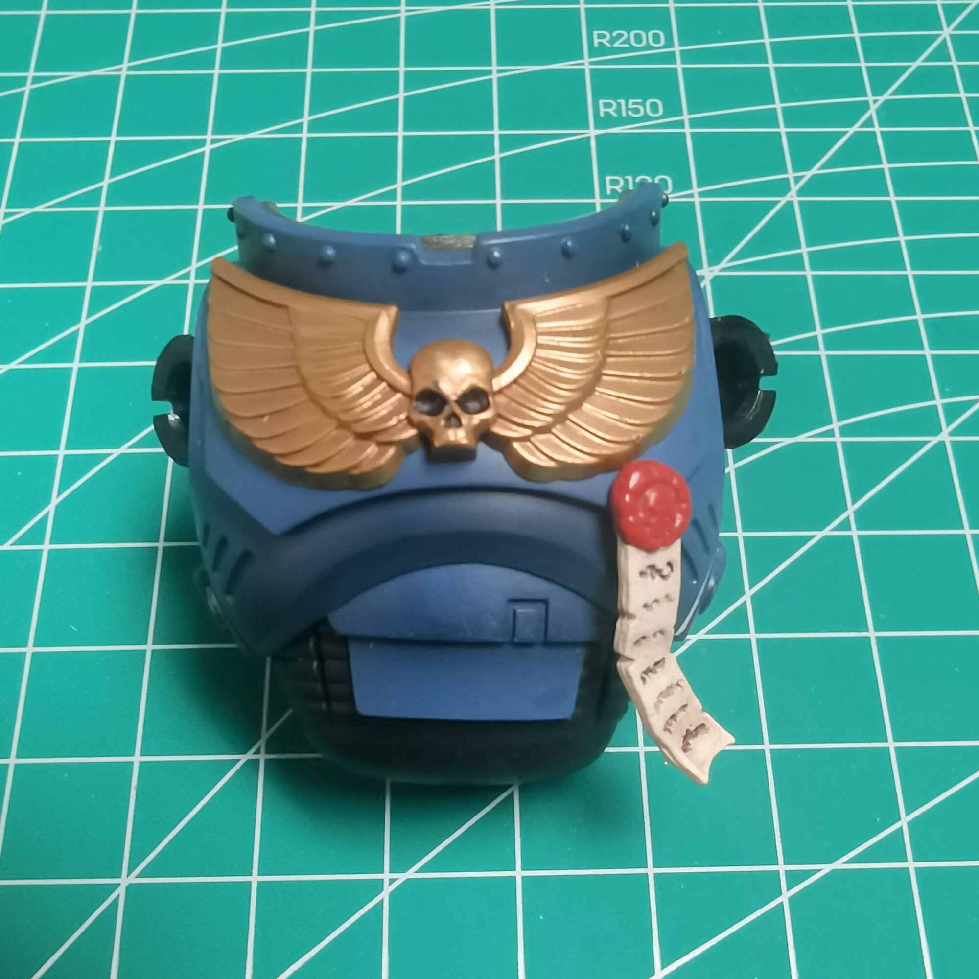 JOYTOY Warhammer 40K Фигурка Ultramarines Sergeant Gadriel Toy Accessory 1