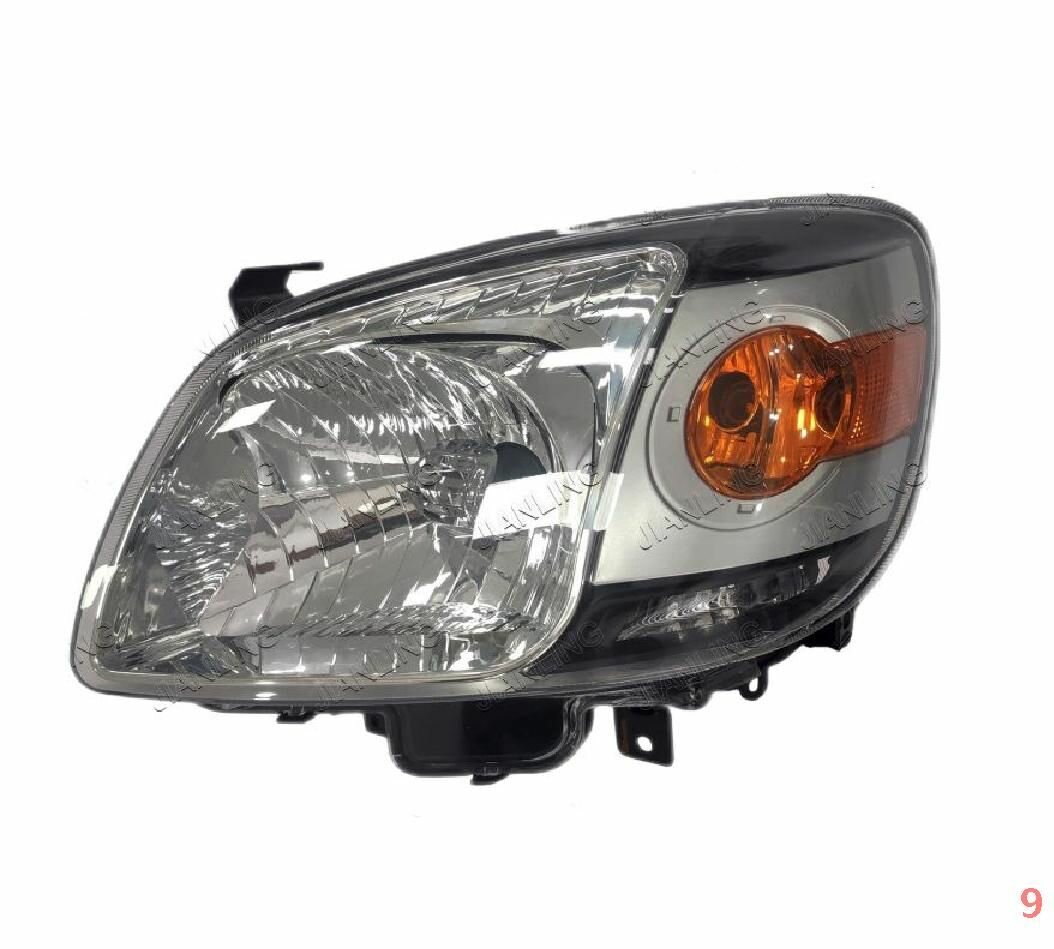 Комплект LED-фар для Mazda BT-50 2008 — обновление передней оптики (лев./прав.), белый свет 6000K, улучшение видимости
