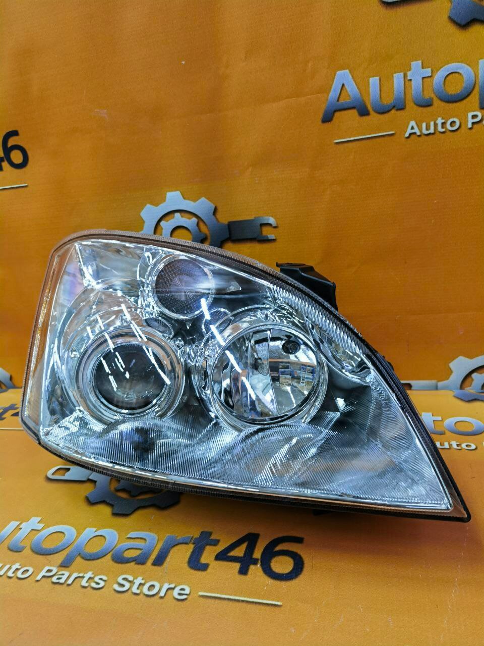 Фара передняя правая Чери Фора, Chery Fora. Желтый поворотник, электрокорректор. Оригинал